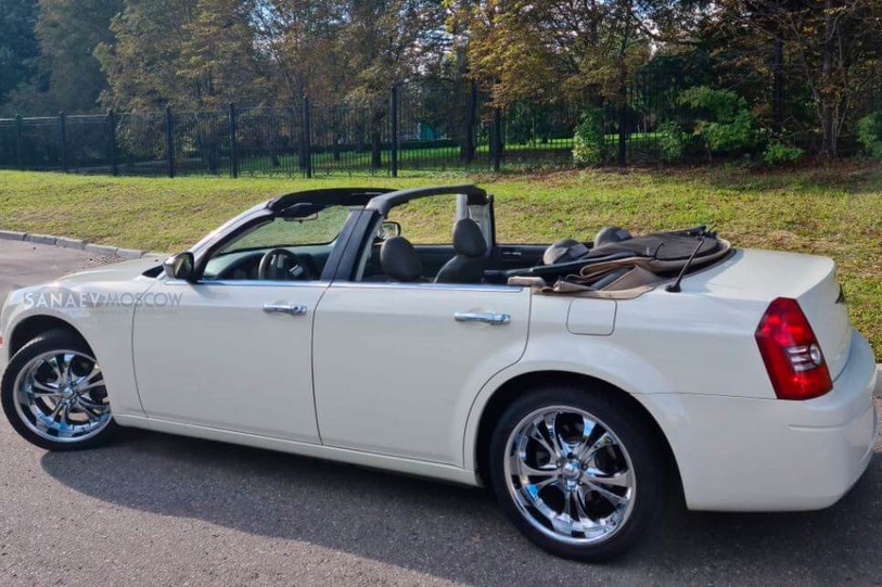 Аренда четырех дверного кабриолета Chrysler 300с ASC Helios в Москве
